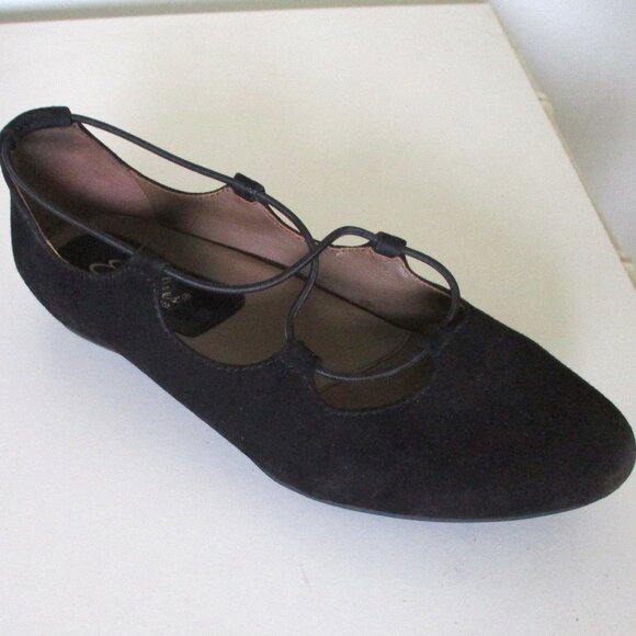 Earthies | Shoes | Earthies Essen Womens Black Suede Ballet Flats ...